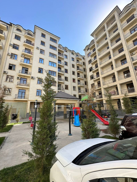Продается 3х комнатная квартира студия в районе Динамо Корзинка