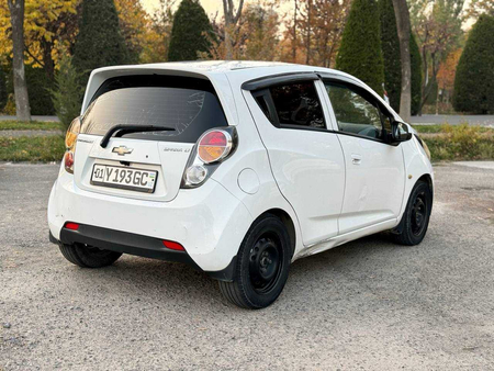 Arenda Chevrolet Spark 3 Poziysiya 1.2 Motor (Metan Gaz)