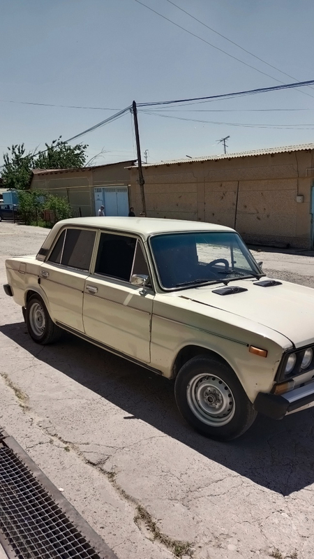 Vaz 2106  sotiladi