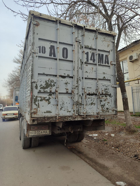 Kamaz Srochni sotiladi
