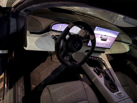 Zeekr 001 restyling рестайлинг 2024 зеленный зикр 001 нотариус