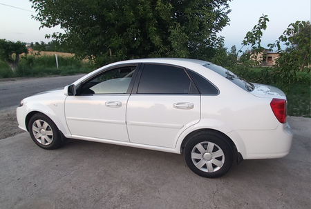 Chevrolet Jentra