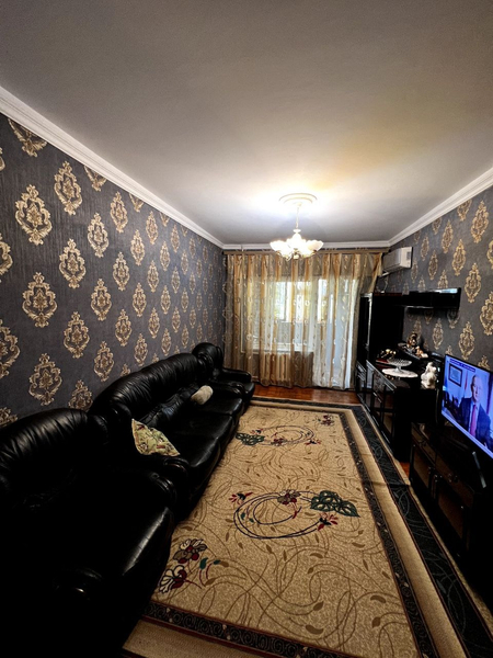 Продаю Свою 3х комнатную квартиру.