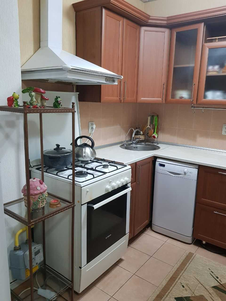 Сдам в долгосрочную аренду 4-х комнатную квартиру
