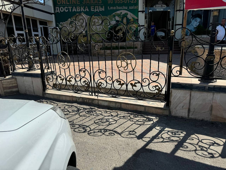 Продаём фасадные железные решетки