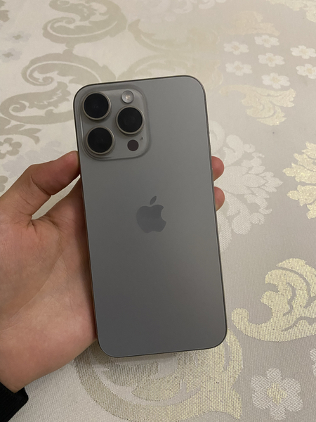 Iphone 15 pro max 98% sim