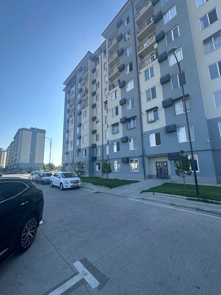 Продаётся Новастройка  1 комнатная  Чош тепа Метро рядом