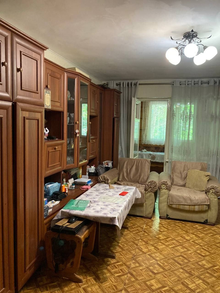 Продается кирпичный 2х ком рядом Парус
