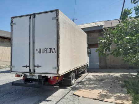 Isuzu yuk furgoni