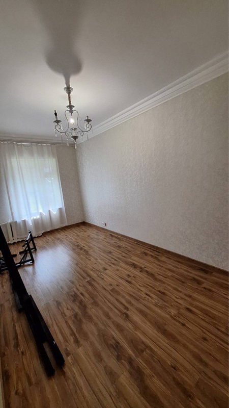 Себзор 5/2/4 тоза ремонт бал: 2х6 обш: 98 кв.м ор: Полклиника Закс