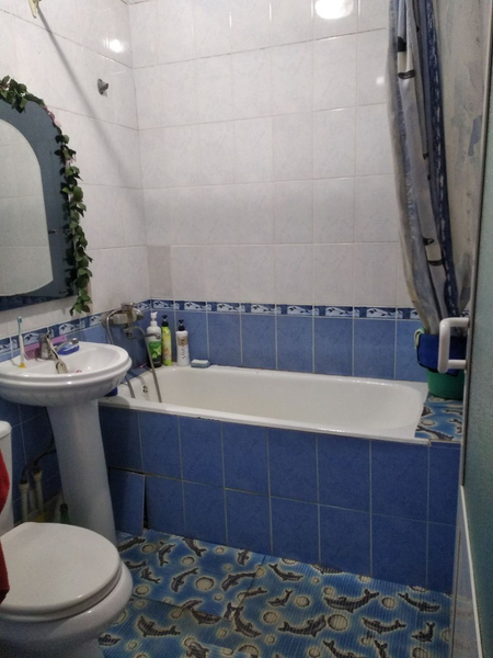 Срочно продаю 4х комнатную квартиру