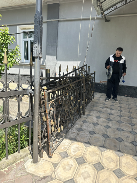 Решетка сотилади