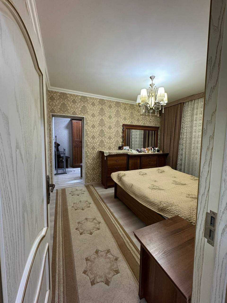 Продается 5-ком. квартира на Генерала Петрова