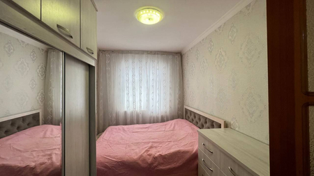 Chilonzor dombirabodda 3 hona kvartira sotiladi