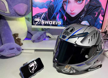 AGV Yamaha R1  shlem