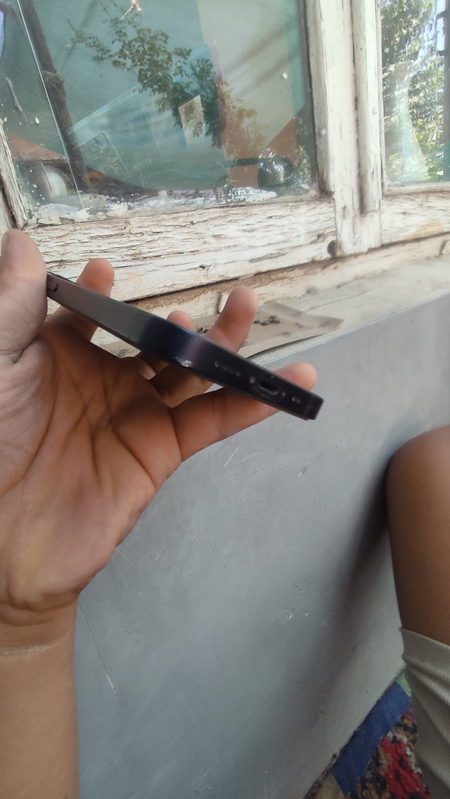 iPhone 12 mini  apple