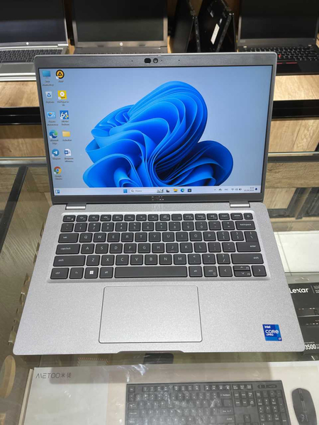 DELL Latitude 5420 Intel Core i7-1185G7 озу16гб 256ssd
