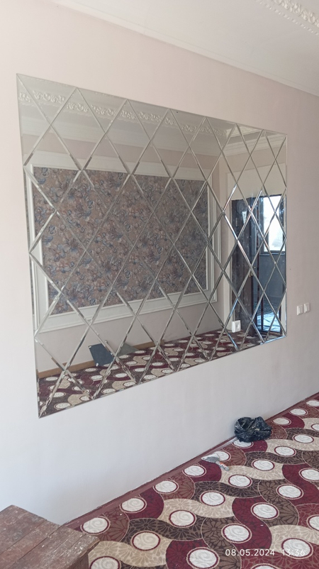Oyna kesish Rombik gulli oyna vitraj Orgsteklo akfa yasash oʻrnatish