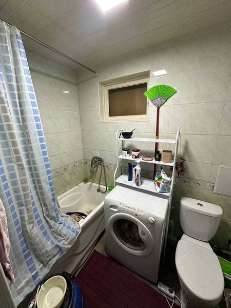 3 xonali kvartira sotiladi.