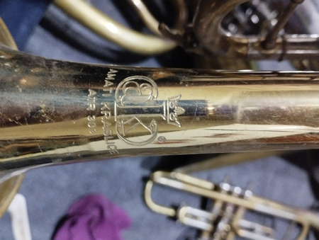 Саксофон Yamaha в хорошем состоянии