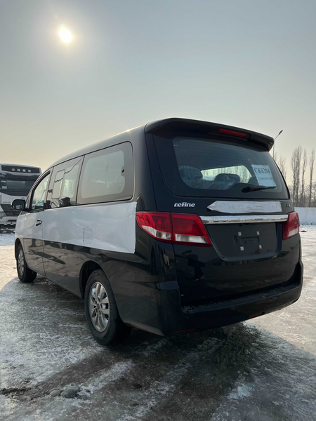 JAC M4 mIinibus 10+1