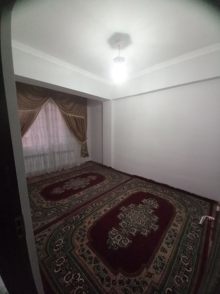 Квартира узок муддатга ижарага берилади