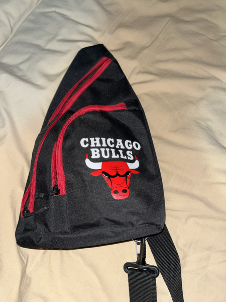 Барсетка от бренда Chicago bulls