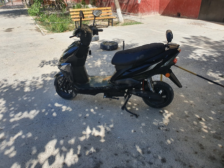 Продам  электронный скутер.