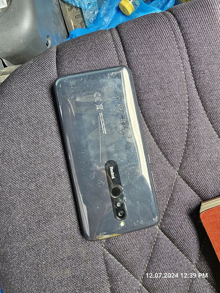 Redmi 8 64+4 urtacha xolatda