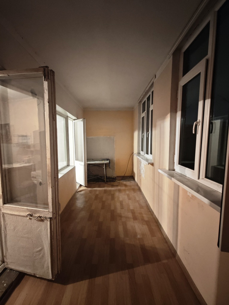 Продаётся 2/3/4 Паркентский 77-серия  (отличная планировка) 60м2
