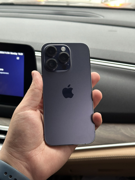 Iphone 14 pro 555$ ideal