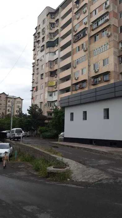 Паркентский 2в3 переделанная ориентир Рынок Паркентский 80м2 чистая !