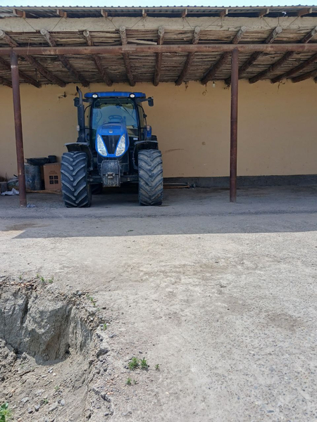 Puma New holland T 7060 kattasi