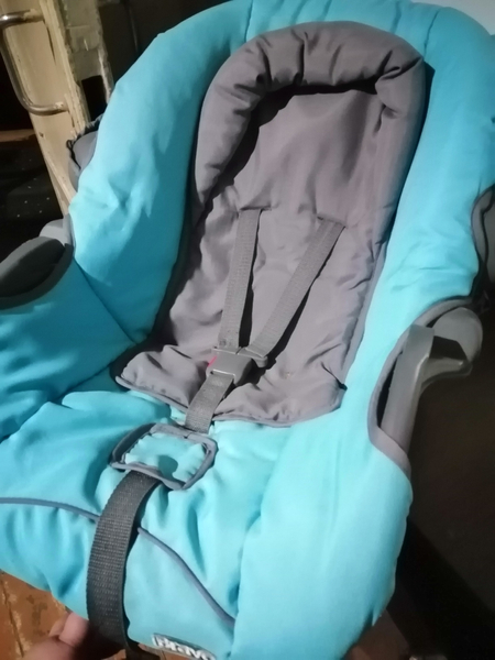 Продаётся детское автокресло