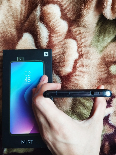 Xiaomi Mi 9 T holati yaxshi hich qati alishmagan