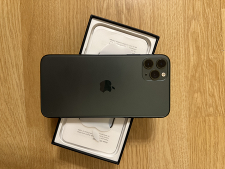 iPhone 11 Pro Max 256gb в отличном состоянии