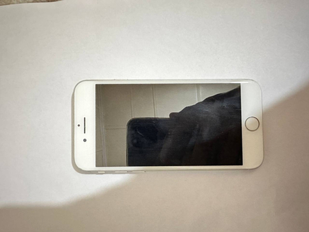iPhone 8 64 83%yomkost