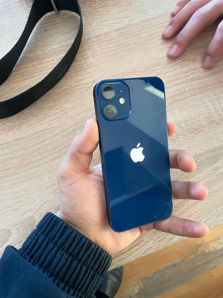 iPhone 12mini 64gb 76yonks srocni sotladi patalo narxi 2.740minsm