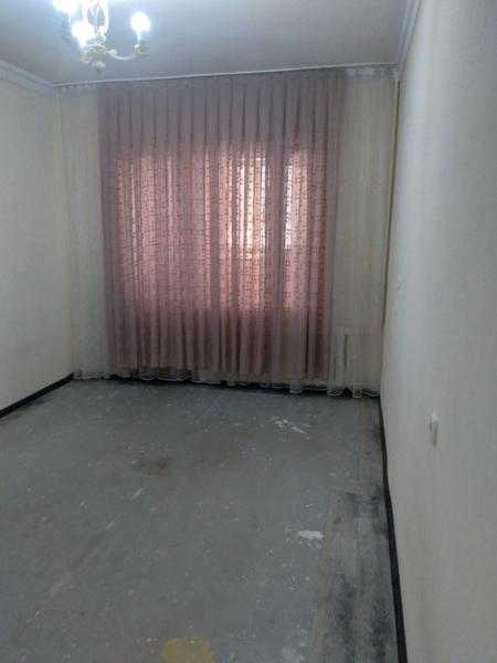 Hazaykali 3 xonali uy 1xonasi quyiladi sheriklika