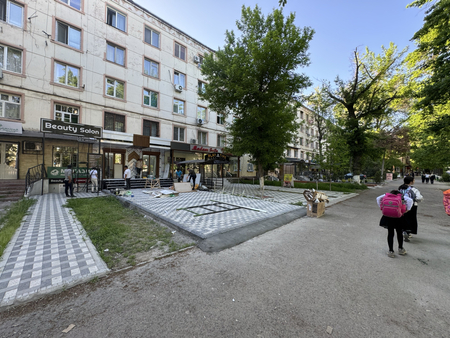 Продаётся или сдаётся в аренду Новомосковская стадион старт