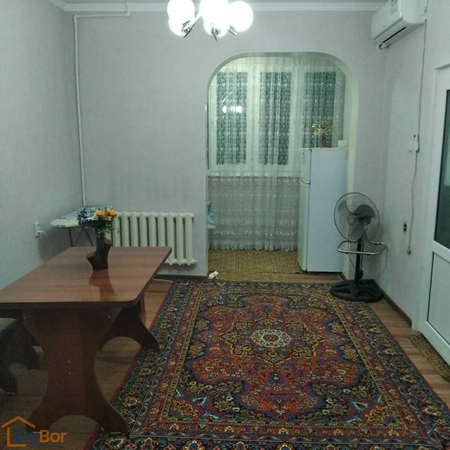 Чилонзорда квартира сотилади 0404