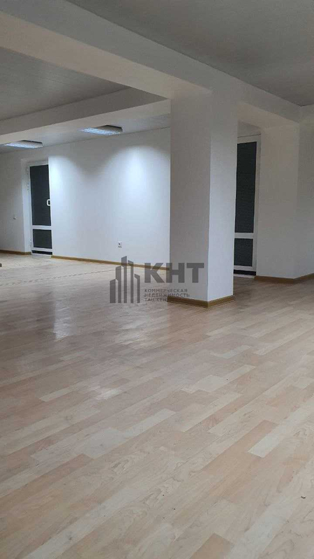 Сдаётся помещение под Торгового представительства 250м2 Шота руставили
