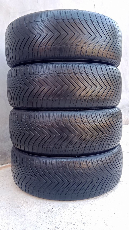235 55 R19 Shina Imperial