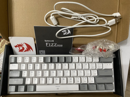 Игровая мехоническая клавиатура.Red Dragon Fizz
