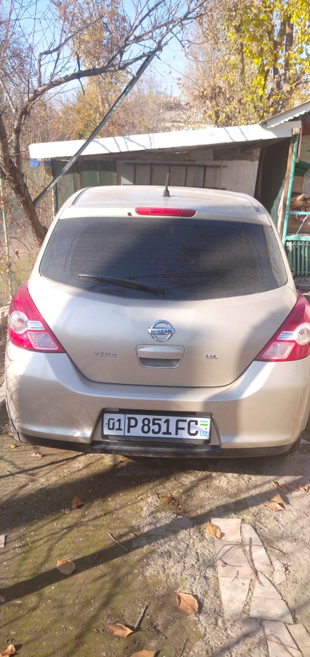 Nissan Tida 2009 год