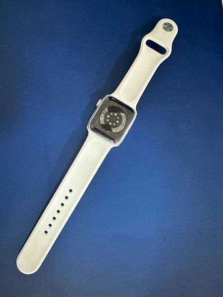 Apple watch 6 series 40mm Silver Aluminum Case white sport band