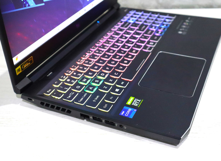 ASER PREDATOR PH315-54/i7-11800H/16GB SSD/1,5TB SSD/RTX 3060 - 6GB