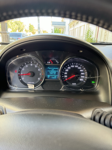 Captiva 4 qora LTZ