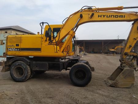 HUNDAY 1400W экскаватори сотилади
