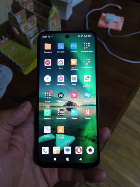 Redmi 12 8/256 xolati alo sotilishidan maqsad yangi telfon olindi